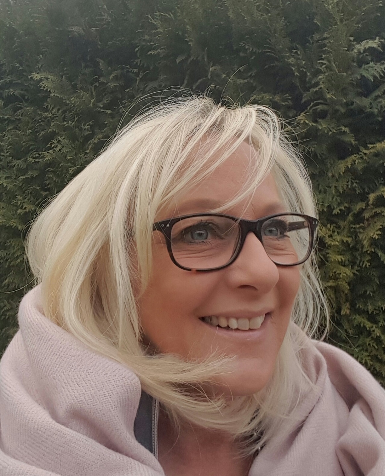 Über Nagelstudio INFORM NAGELDESIGN in Flensburg